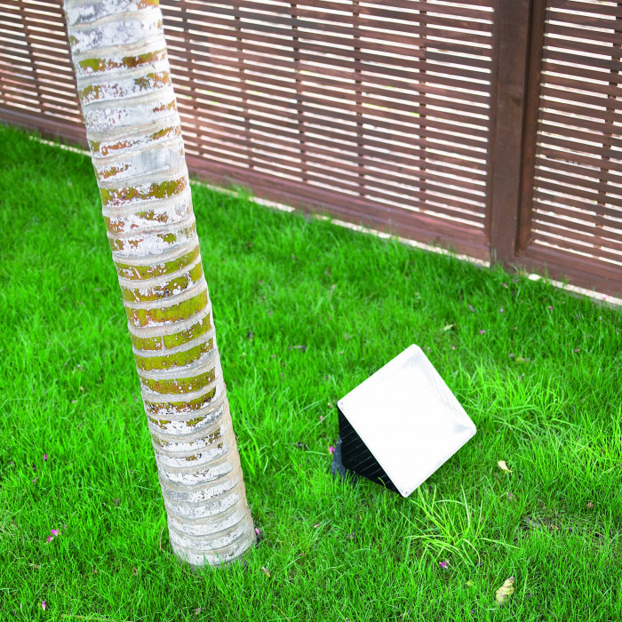 Small Triangle Polycarbonate Bulkhead | Superlux